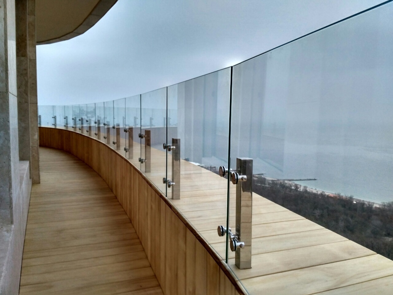 Glass Partitions & Handrails